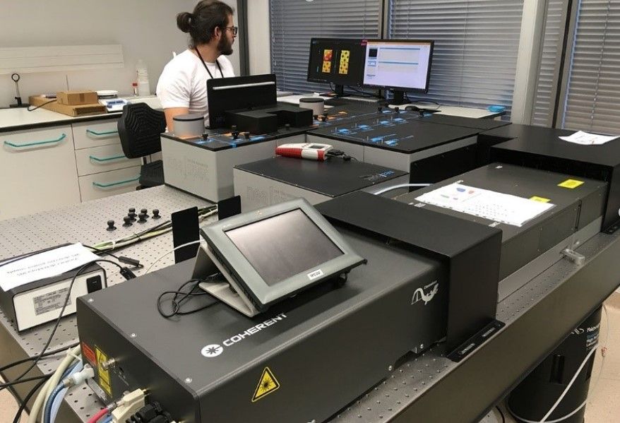 scattering-type-scanning-near-field-microscope-neasnom-by-neaspec